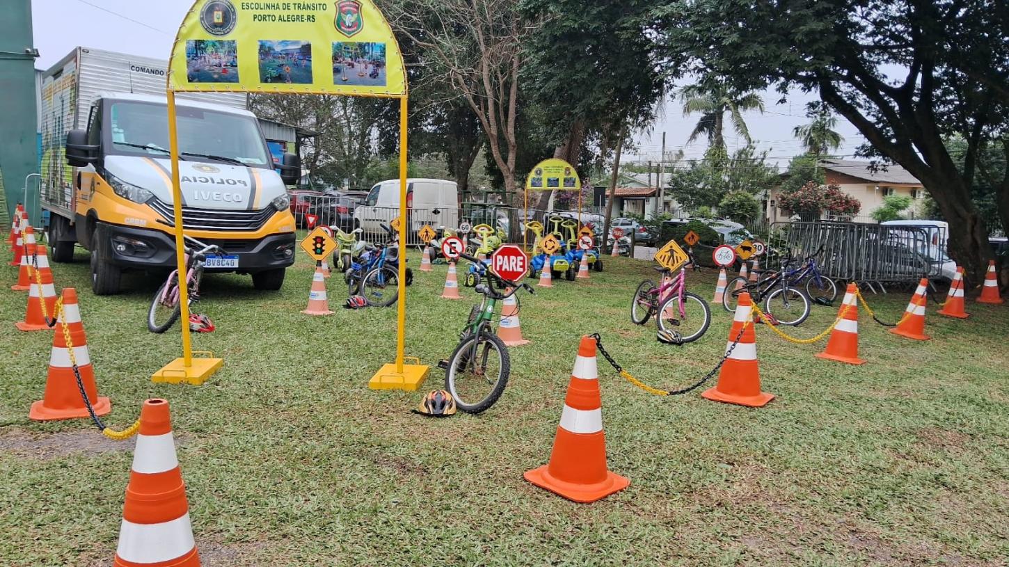 Escolinha de Trânsito da BM na Ruralfest - Estância Velha Notícias